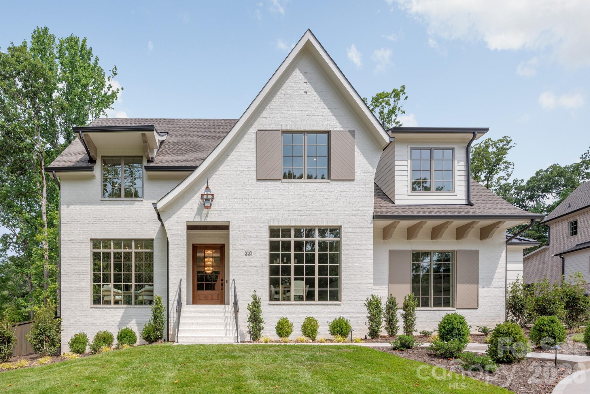 Home for sale at 221 Hargett Court, Charlotte, NC — photo 5 of 45