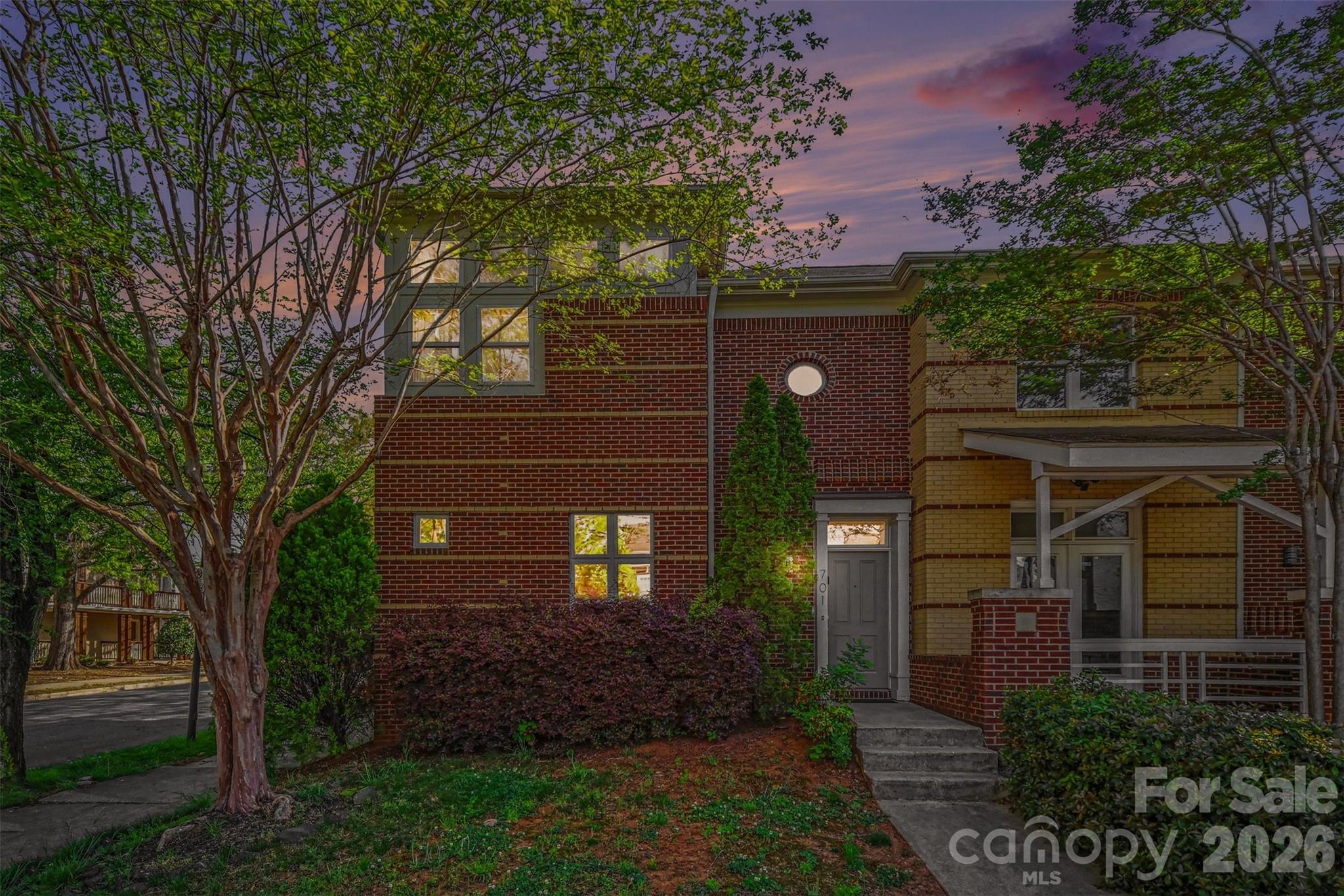 Photo 4 of 701 E 8th Street, Charlotte, NC