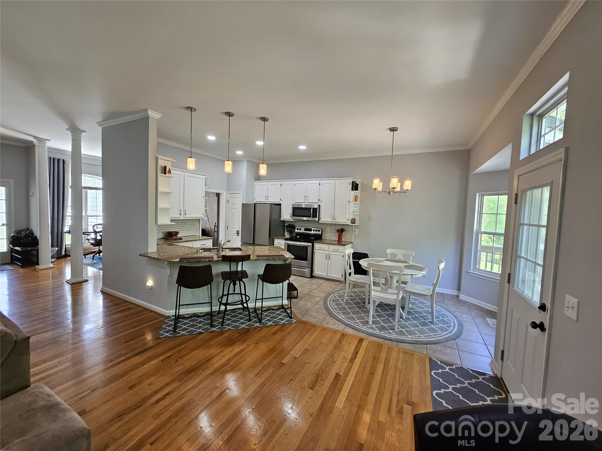 Photo 4 of 11632 Long Forest Drive, Charlotte, NC