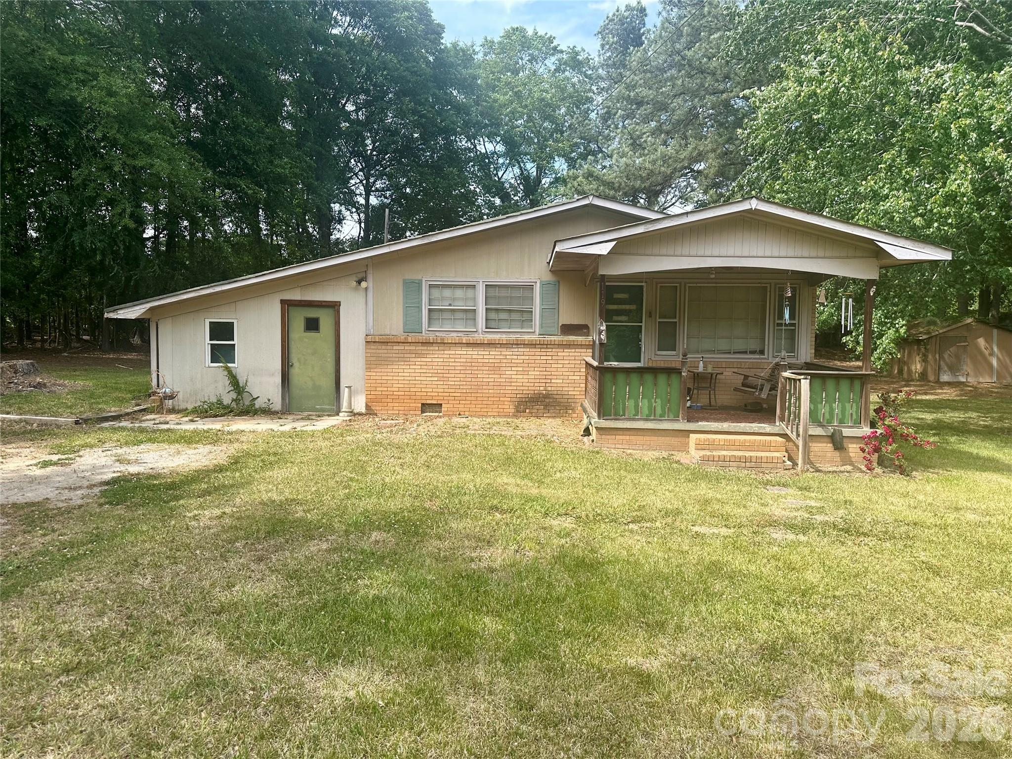 119 Stedman Road, Dallas, NC - photo 1 of 12
