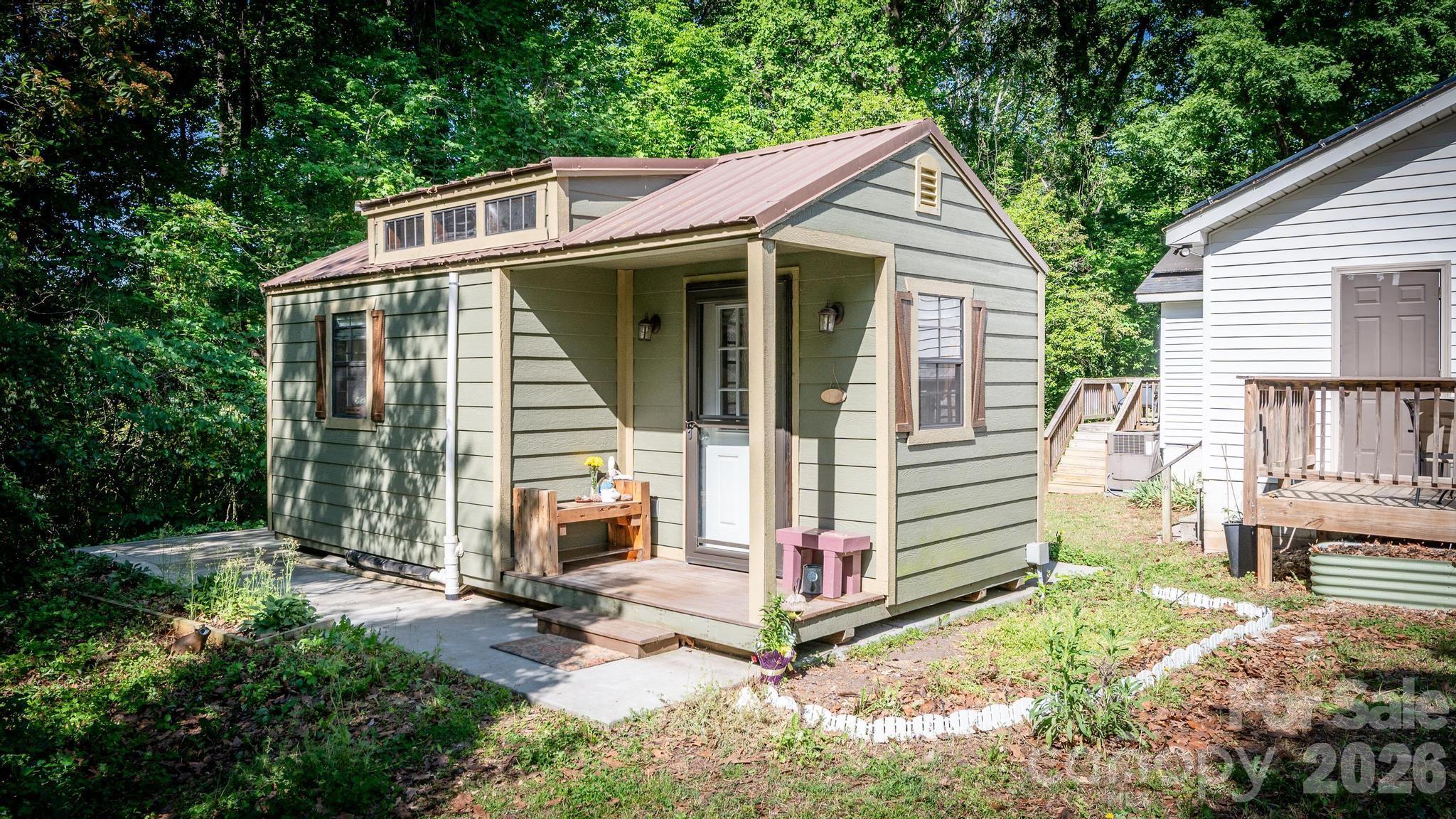 Photo 17 of 3828 Oakwood Road, Charlotte, NC