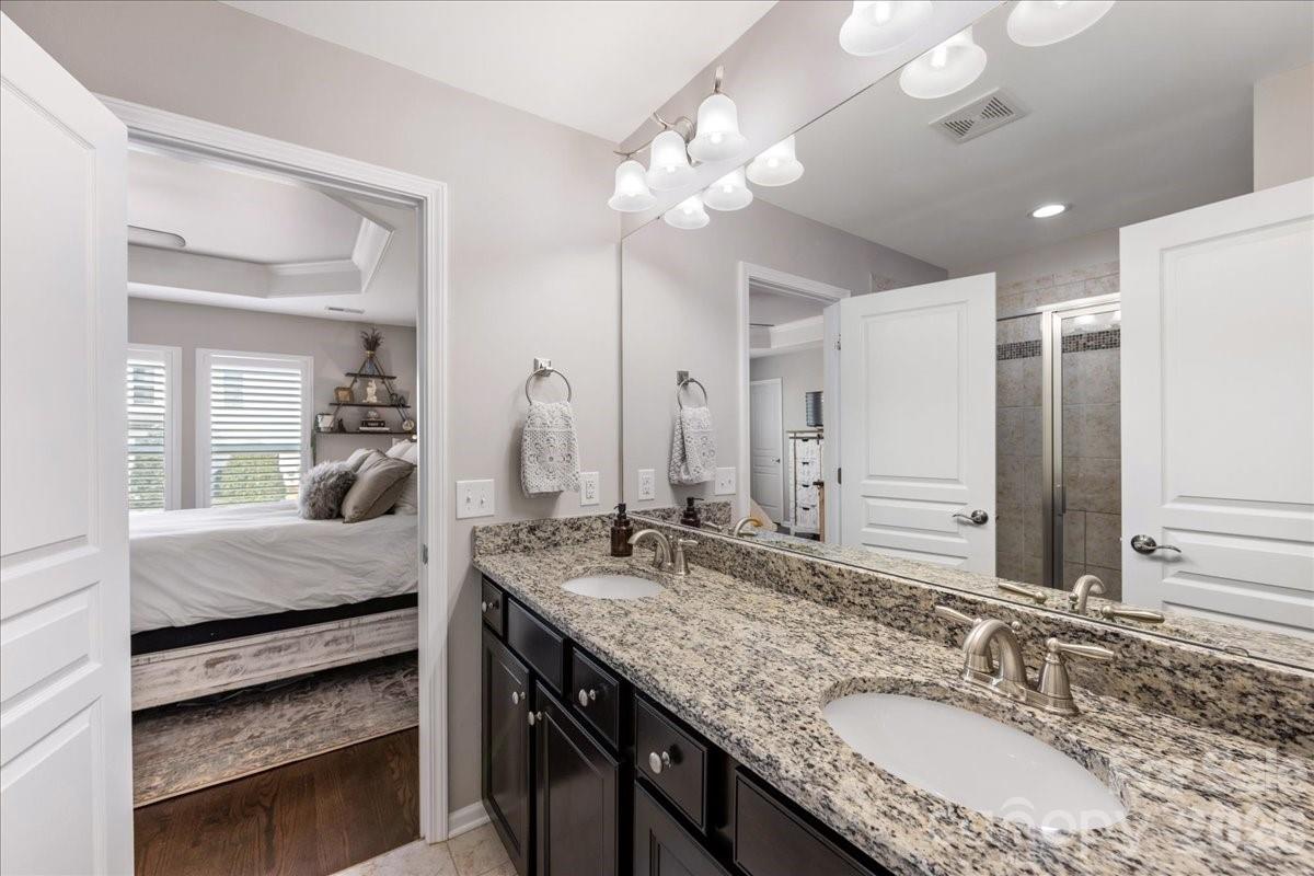 2434 Royal York Avenue, Charlotte, NC - photo 26 of 37