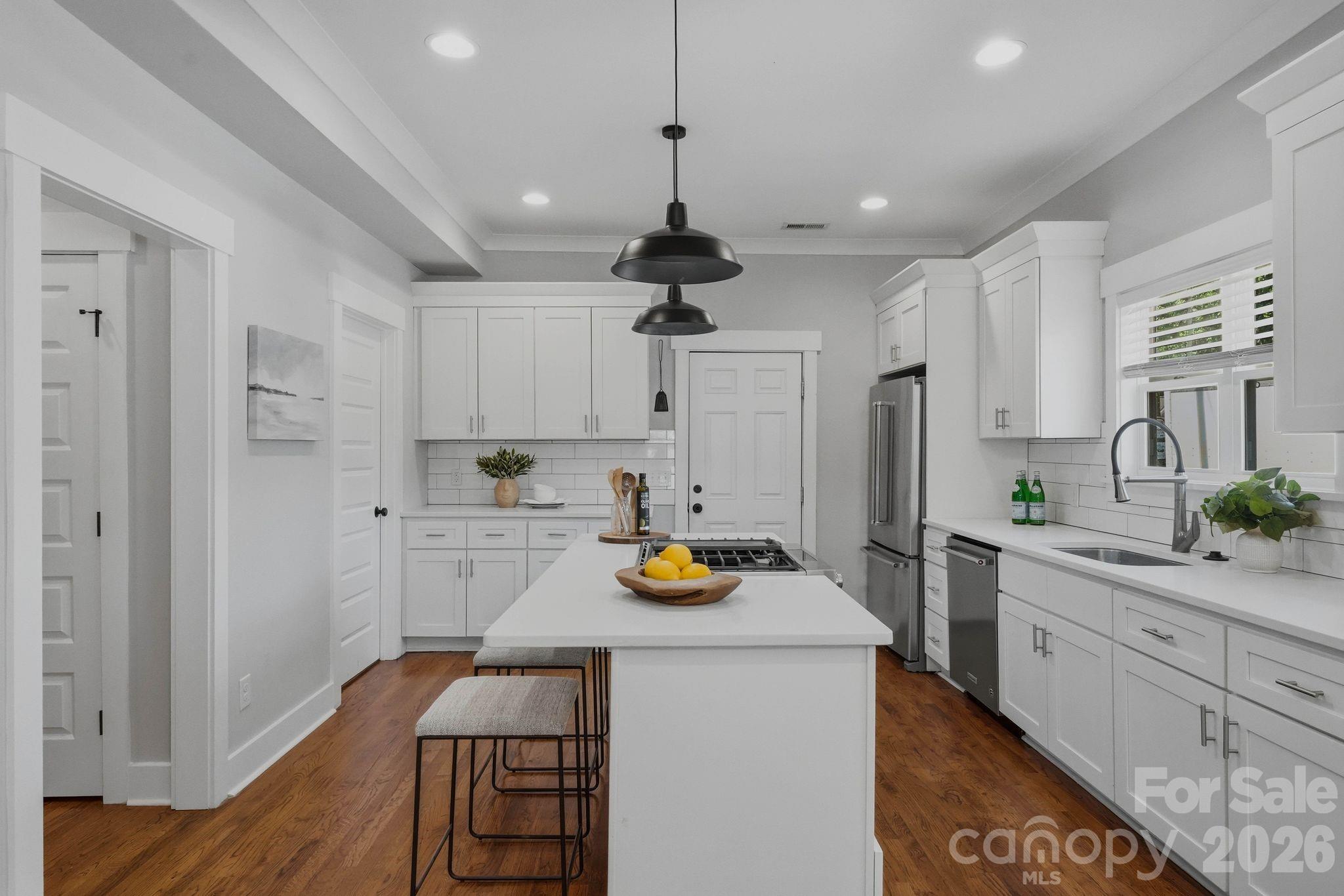 Photo 14 of 1416 Parkwood Avenue, Charlotte, NC