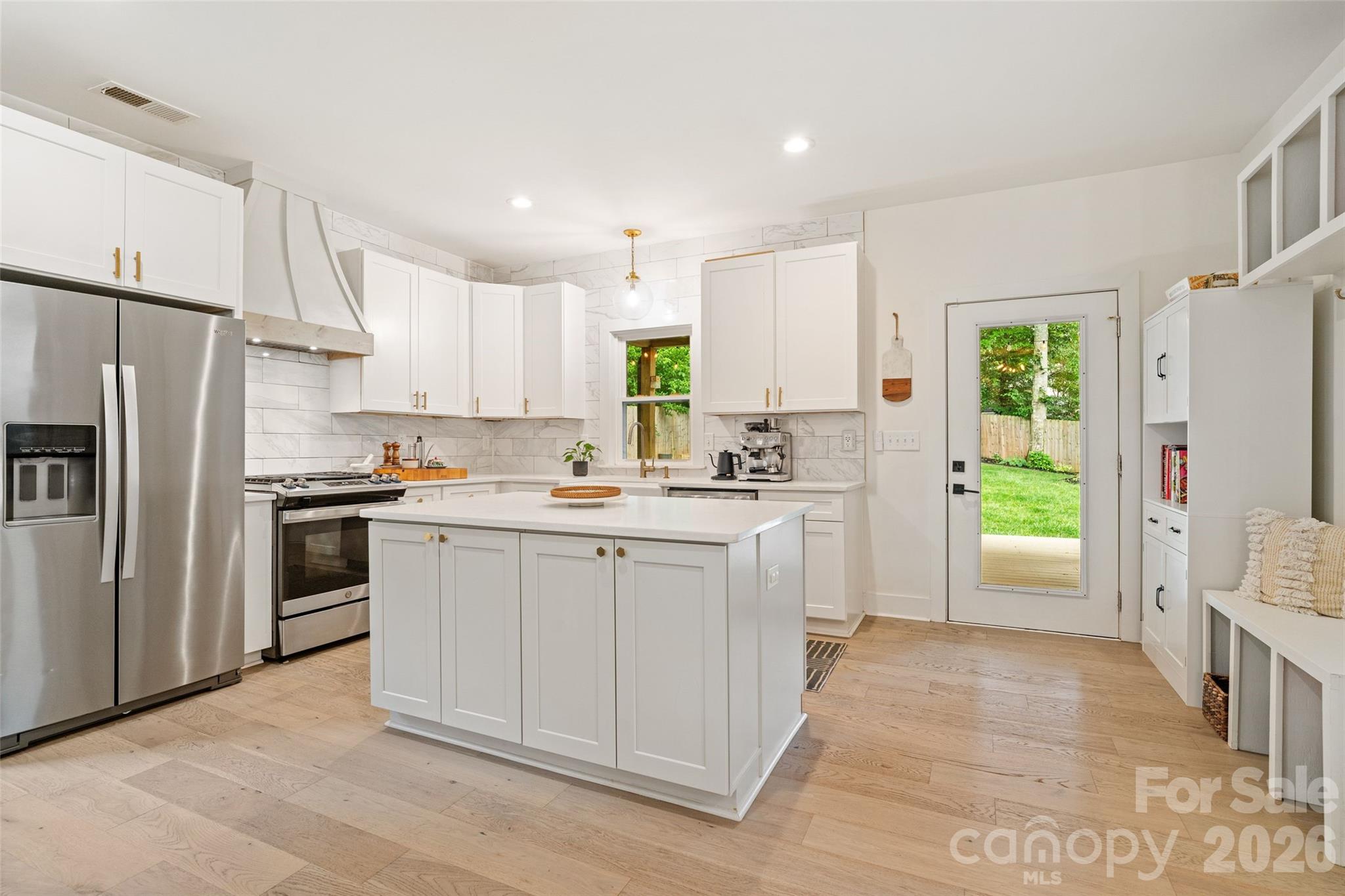 Photo 16 of 1900 Arnold Drive, Charlotte, NC