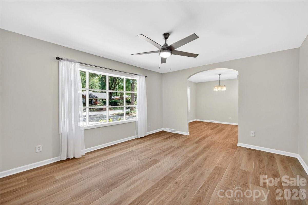 6018 Donegal Drive, Charlotte, NC - photo 8 of 49