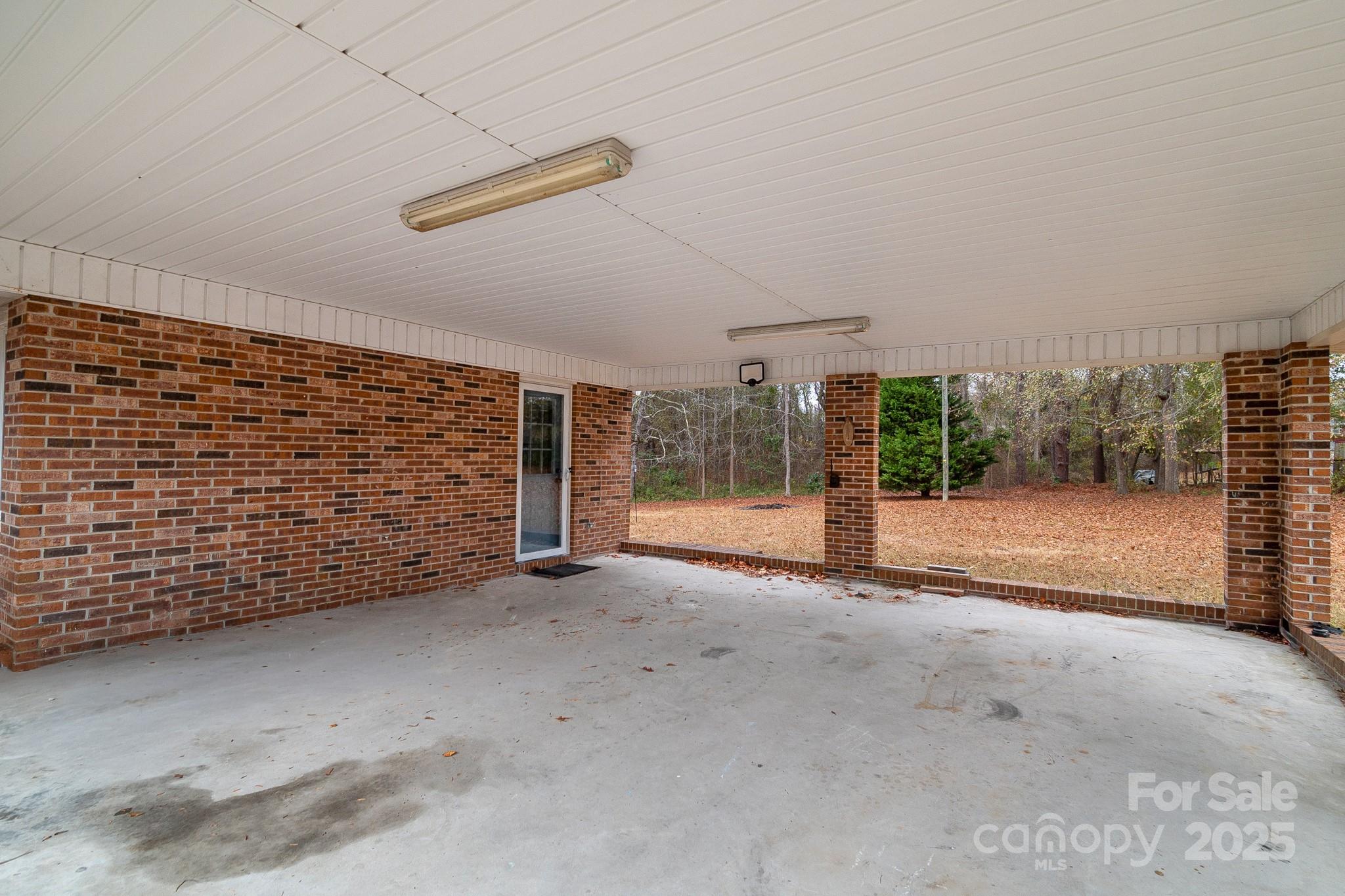 304 West Street, Kershaw, SC - photo 3 of 49