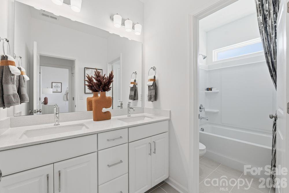 Photo 7 of 21225 Lake Run Drive, Charlotte, NC