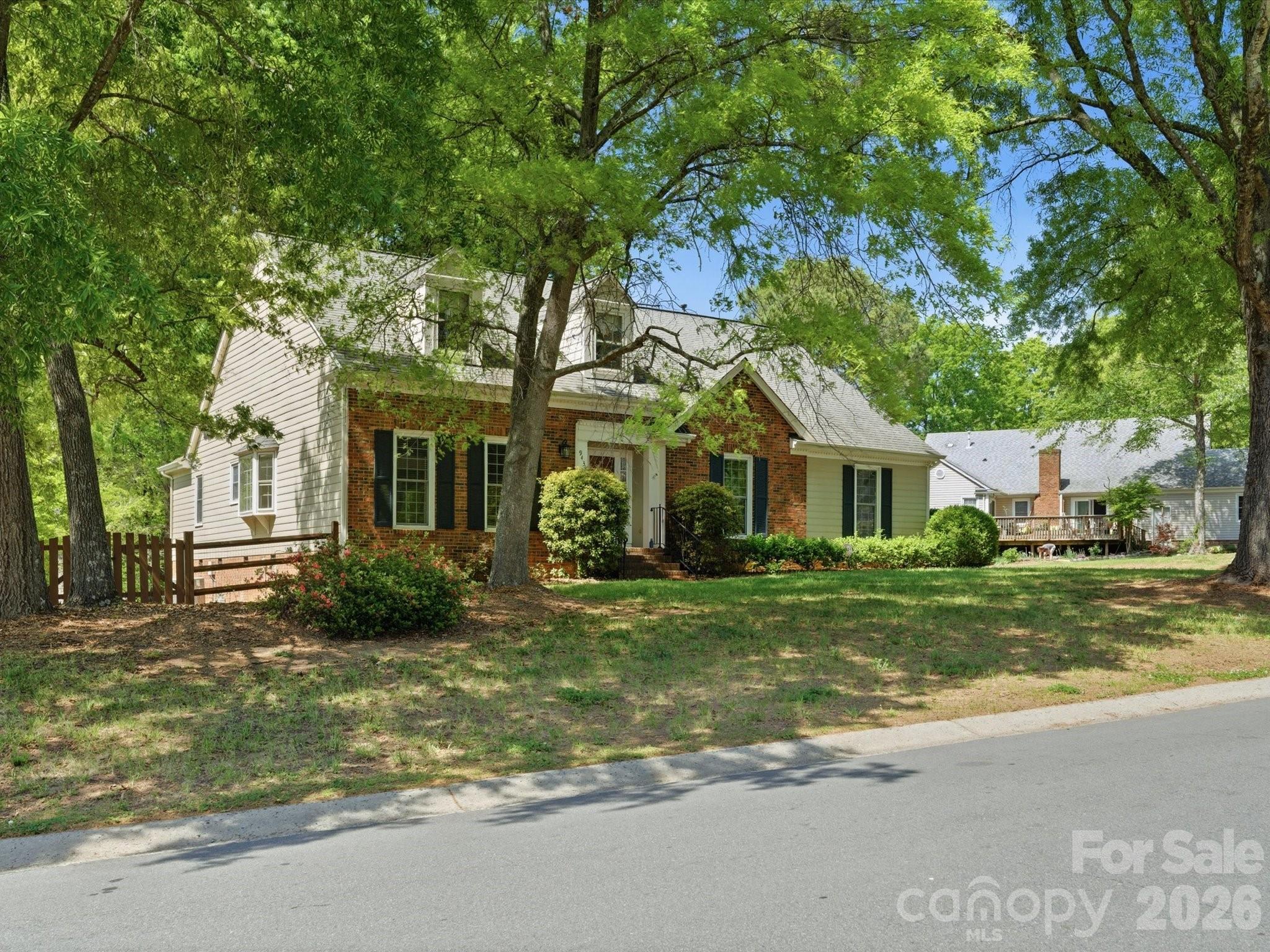 Photo 3 of 9437 Fairmead Drive, Charlotte, NC