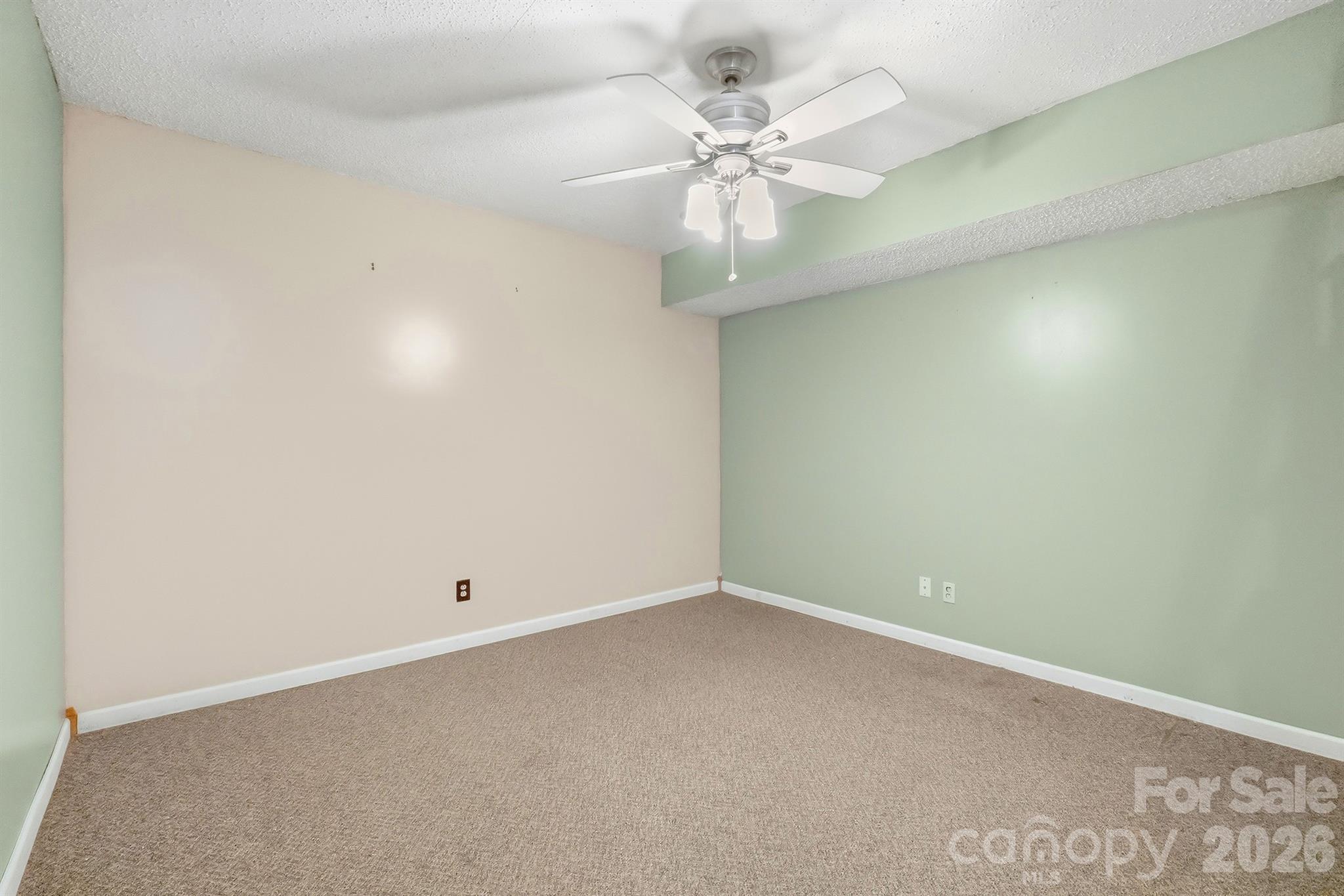 1227 Shirebourn None, Hickory, NC - photo 41 of 48