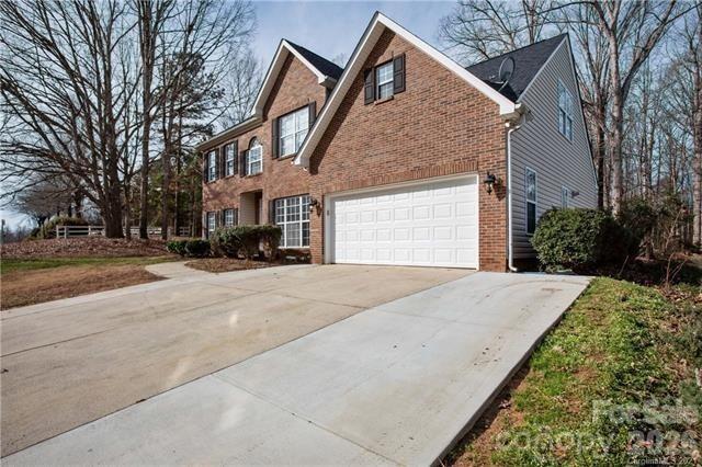 Photo 2 of 815 Knightsbridge Road, Fort Mill, SC