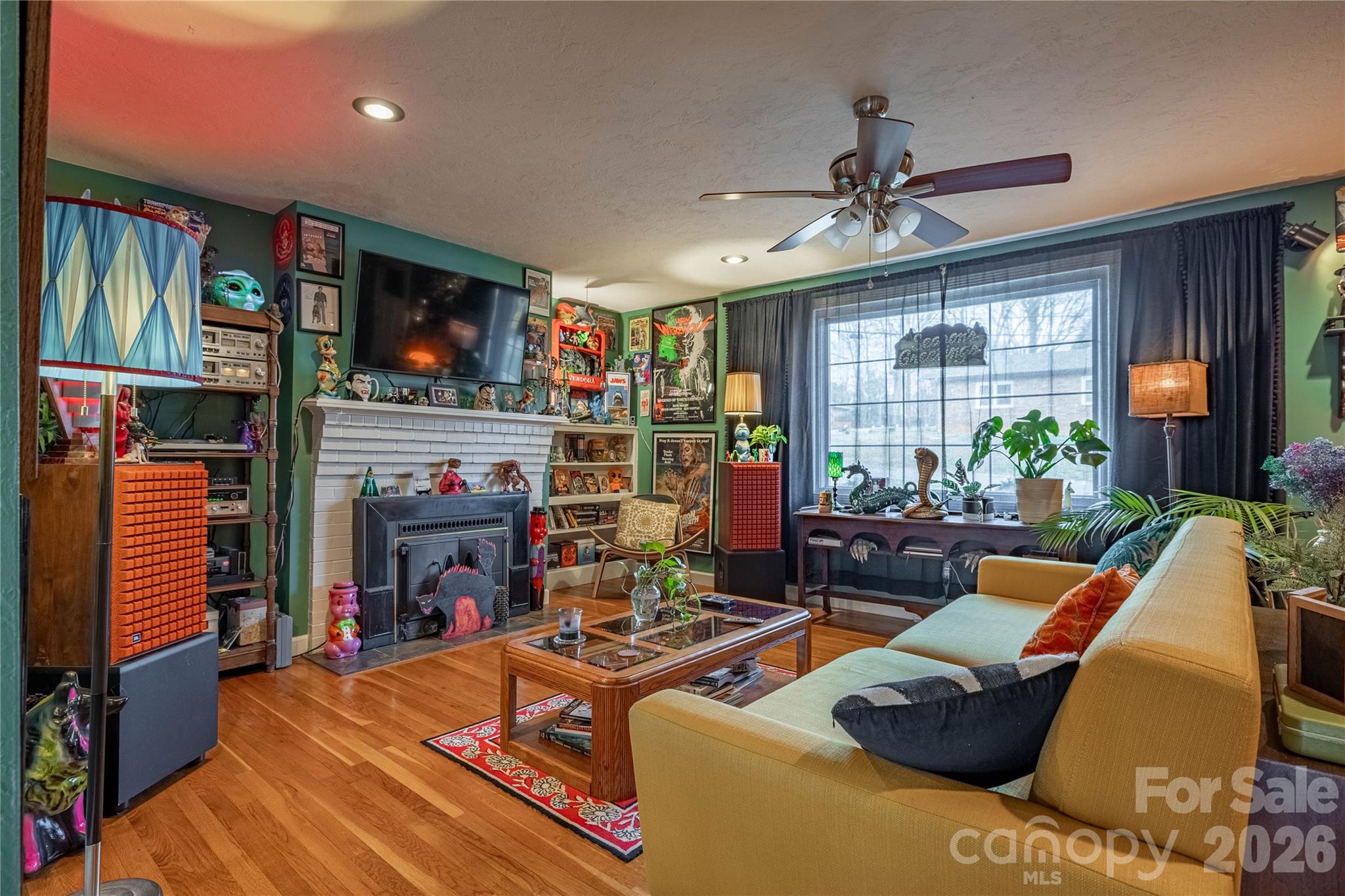 200 Falls Street, Morganton, NC - photo 5 of 34