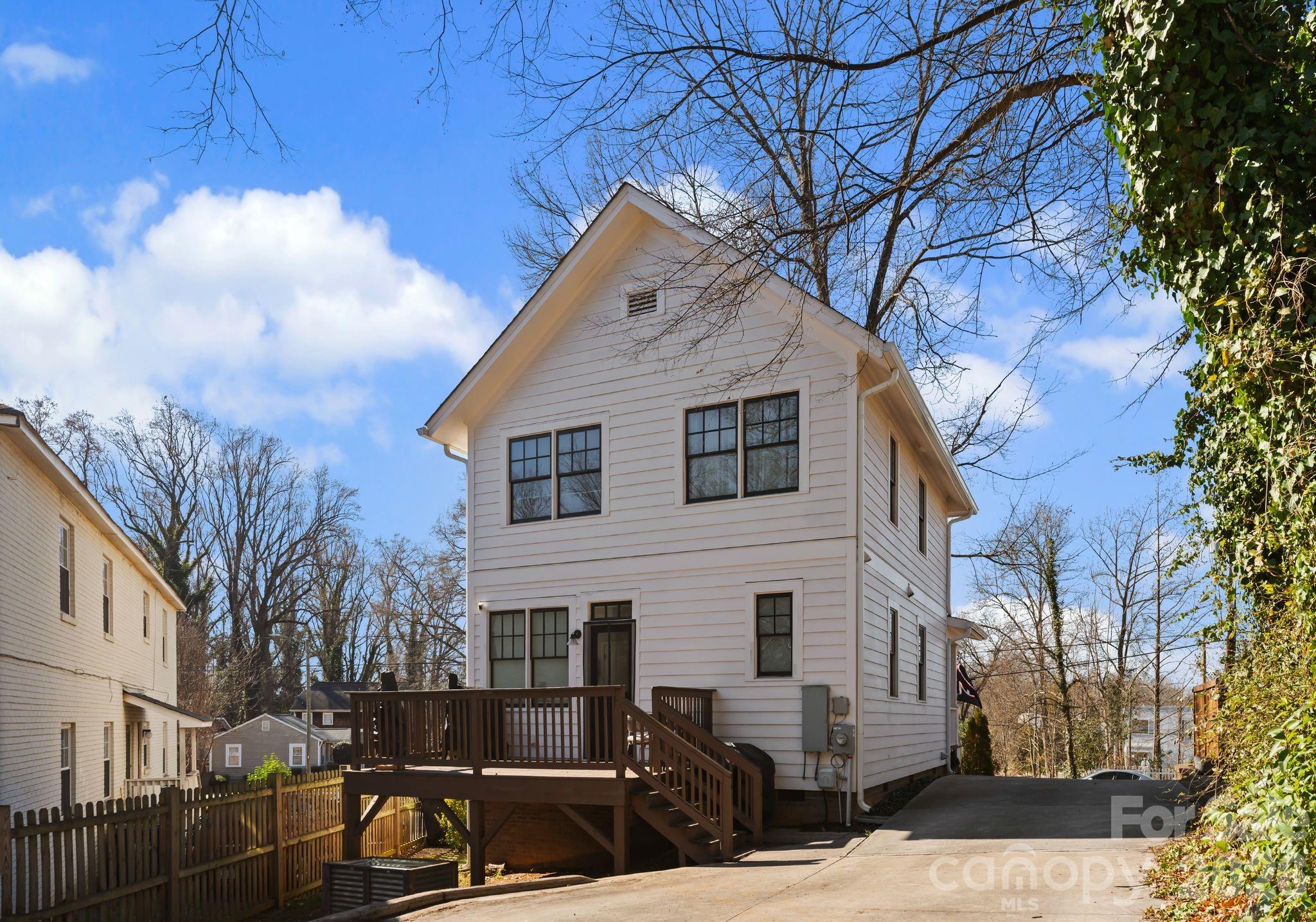 1700 Westbrook Drive, Charlotte, NC - photo 6 of 30