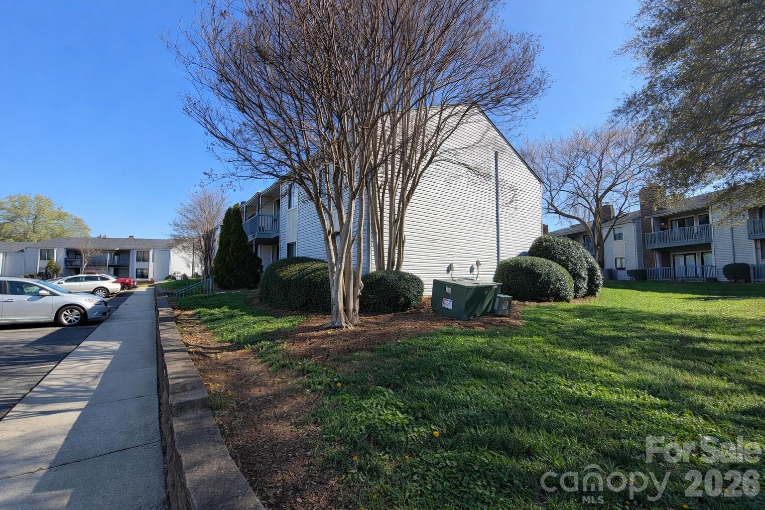 Photo 14 of 11027 Harrowfield Road, Charlotte, NC