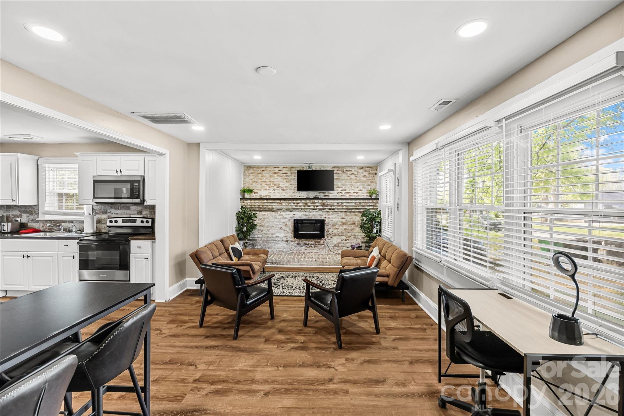2738 Catalina Avenue, Charlotte, NC - photo 9 of 45