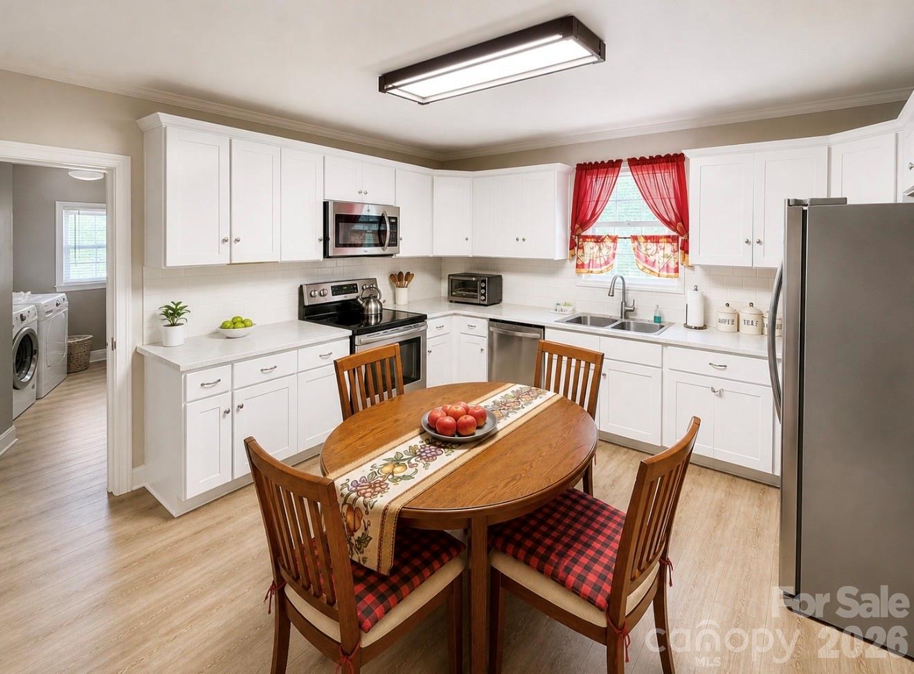Photo 4 of 1406 W Walnut Avenue, Gastonia, NC