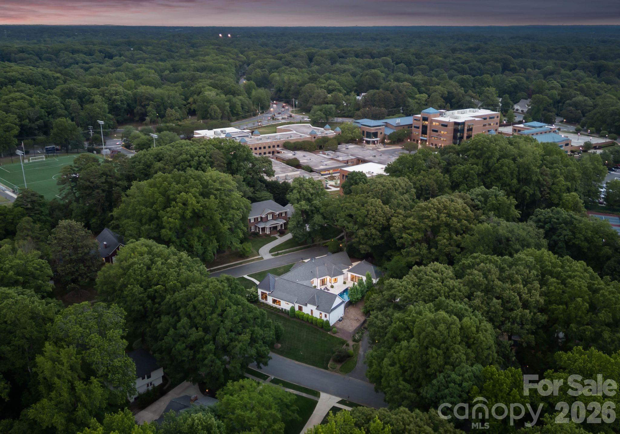 Photo 7 of 400 Glen Oaks Road, Charlotte, NC