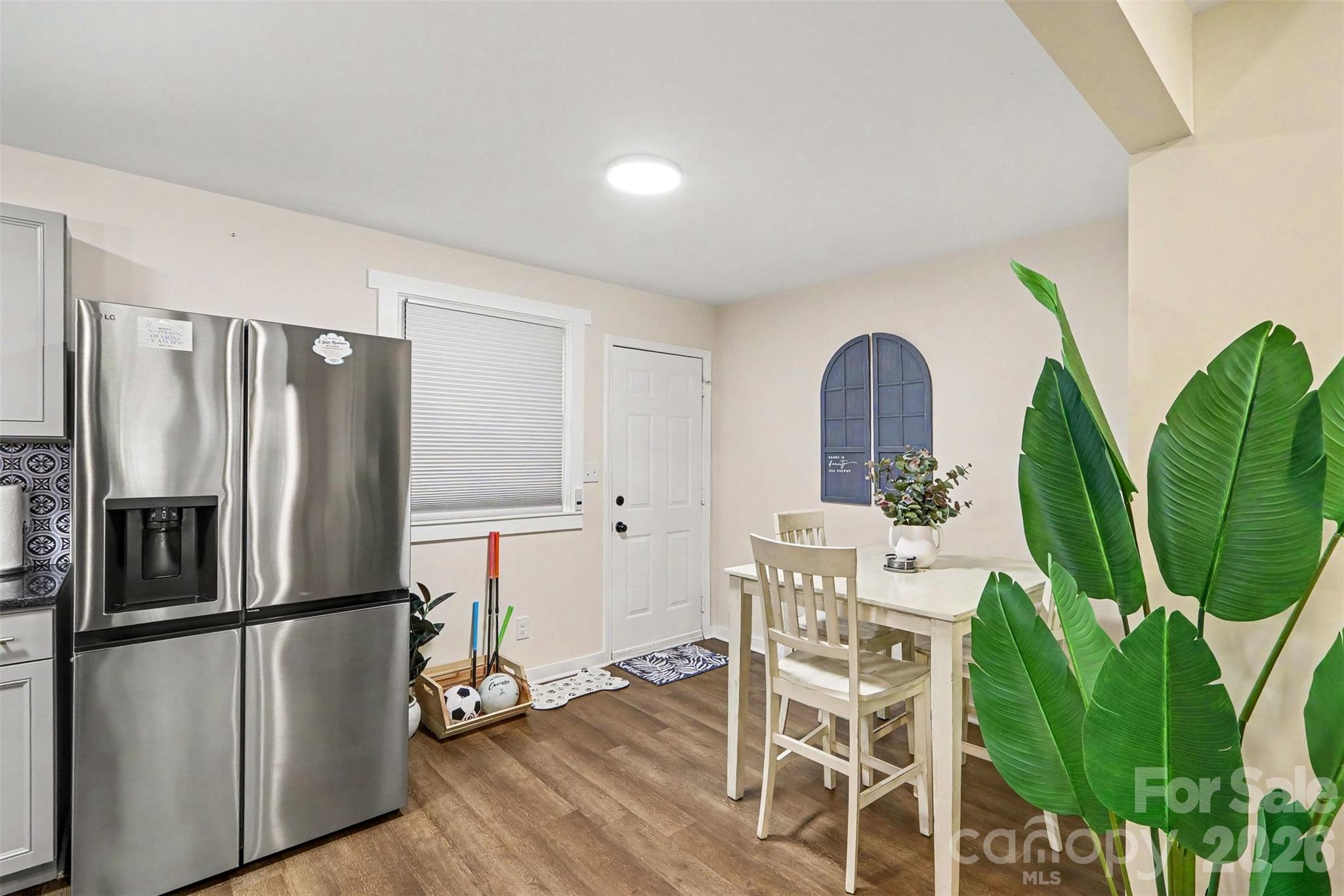 Home for sale at 2616 Springway Drive, Charlotte, NC — photo 6 of 21