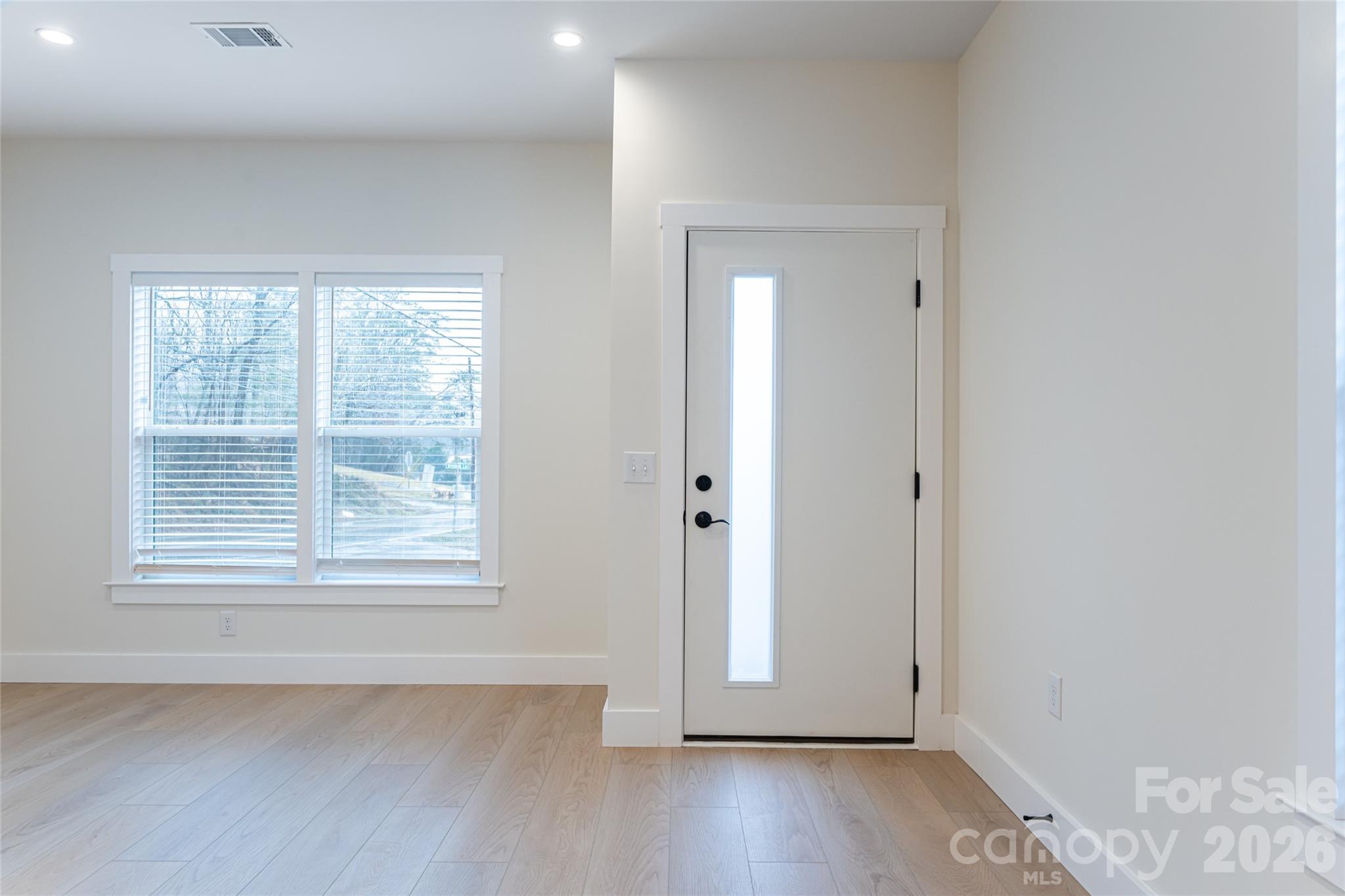 4 Wyndom Lane, Asheville, NC - photo 2 of 38