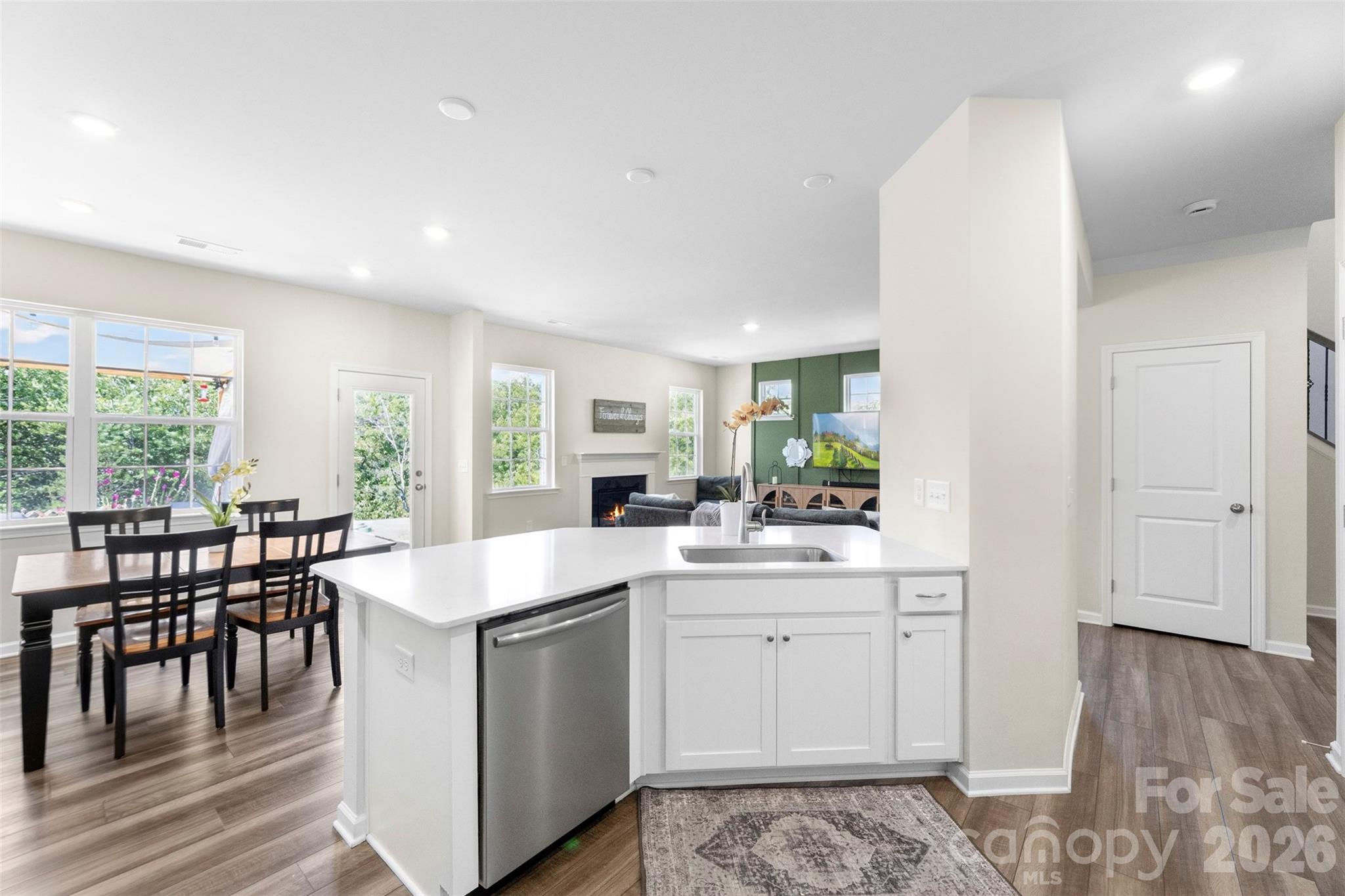 13016 Lannister Drive, Charlotte, NC - photo 7 of 26