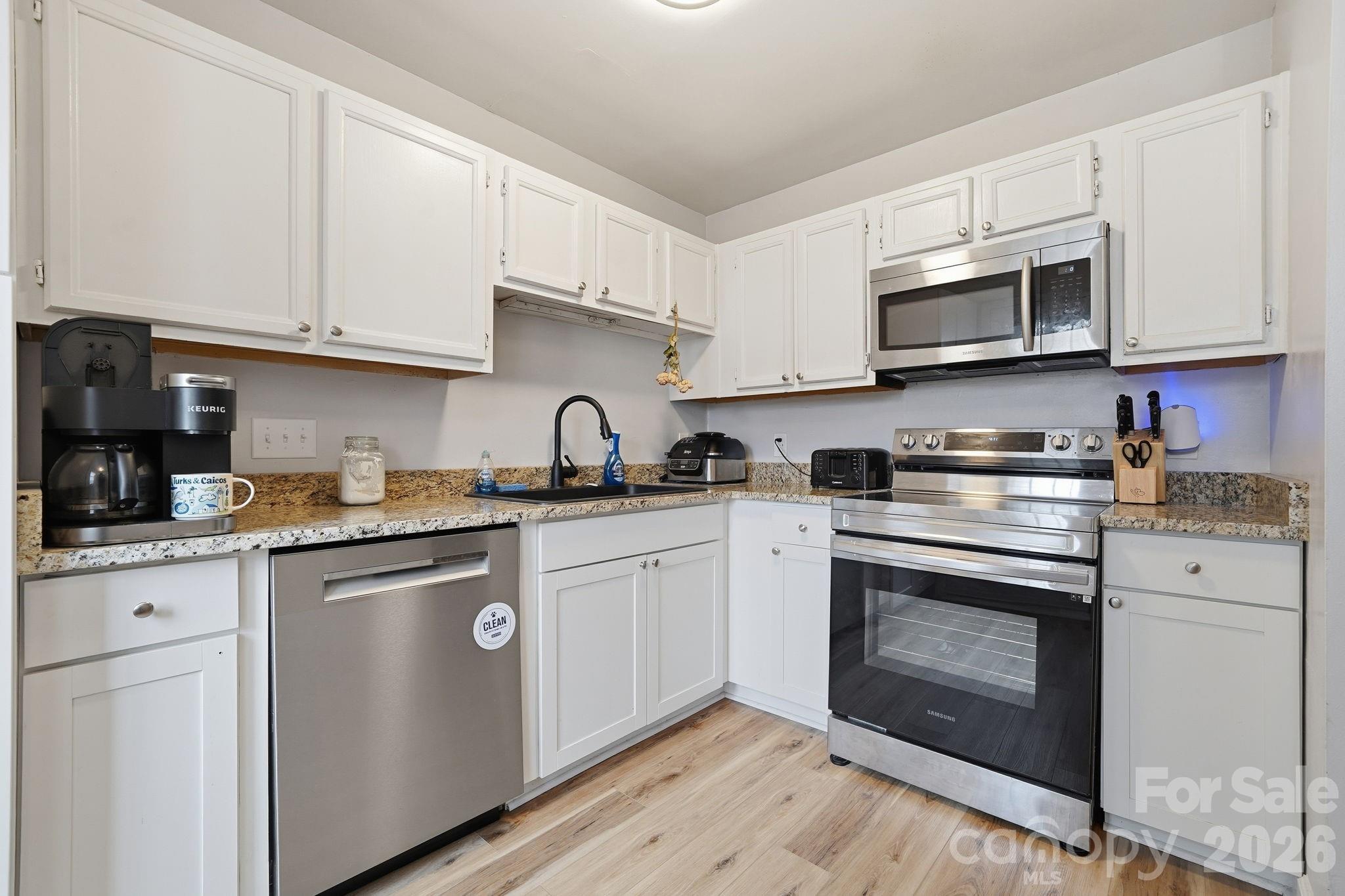 Photo 8 of 5918 Crape Myrtle Lane, Charlotte, NC