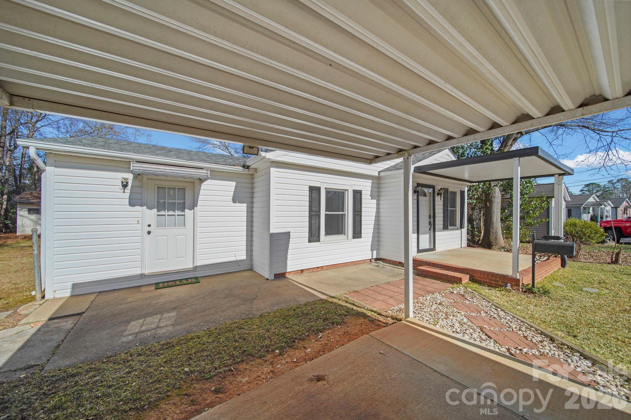211 9th Street, Belmont, NC - photo 5 of 49