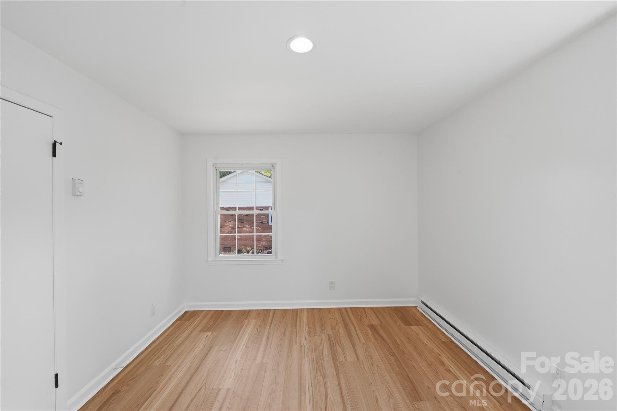 Photo 4 of 5906 Whitingham Drive, Charlotte, NC