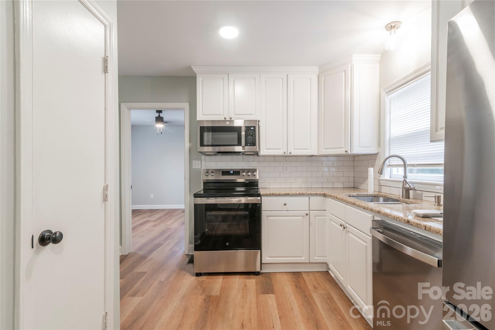 Photo 10 of 3037 Marlowe Avenue, Charlotte, NC