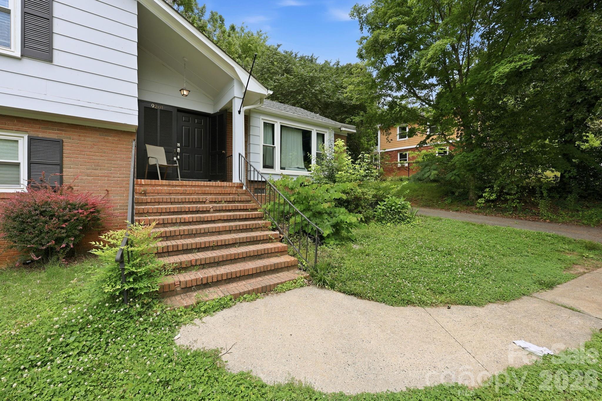 Photo 5 of 9201 Sandburg Avenue, Charlotte, NC