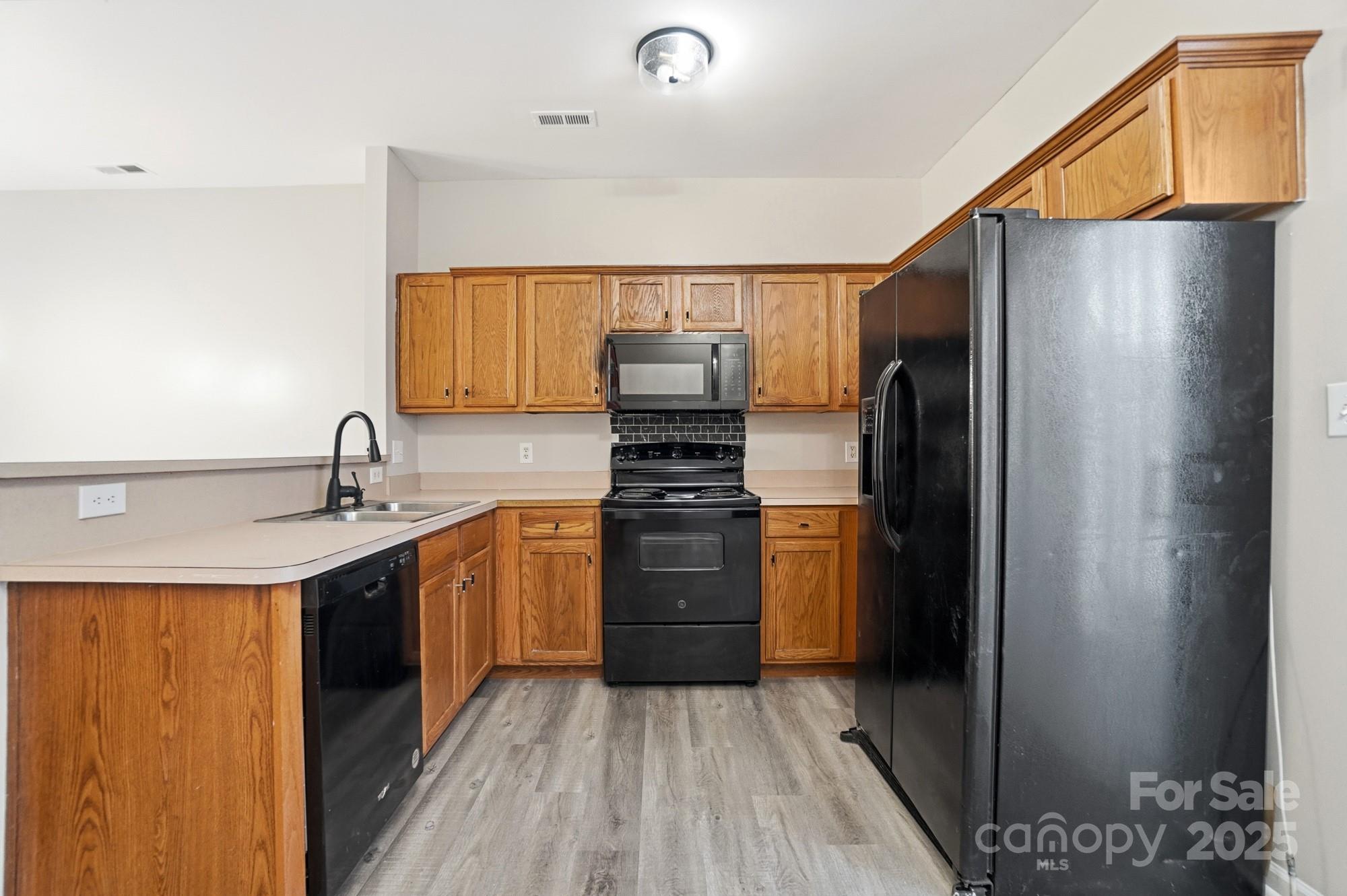 Photo 17 of 4944 Kotlik Drive, Charlotte, NC