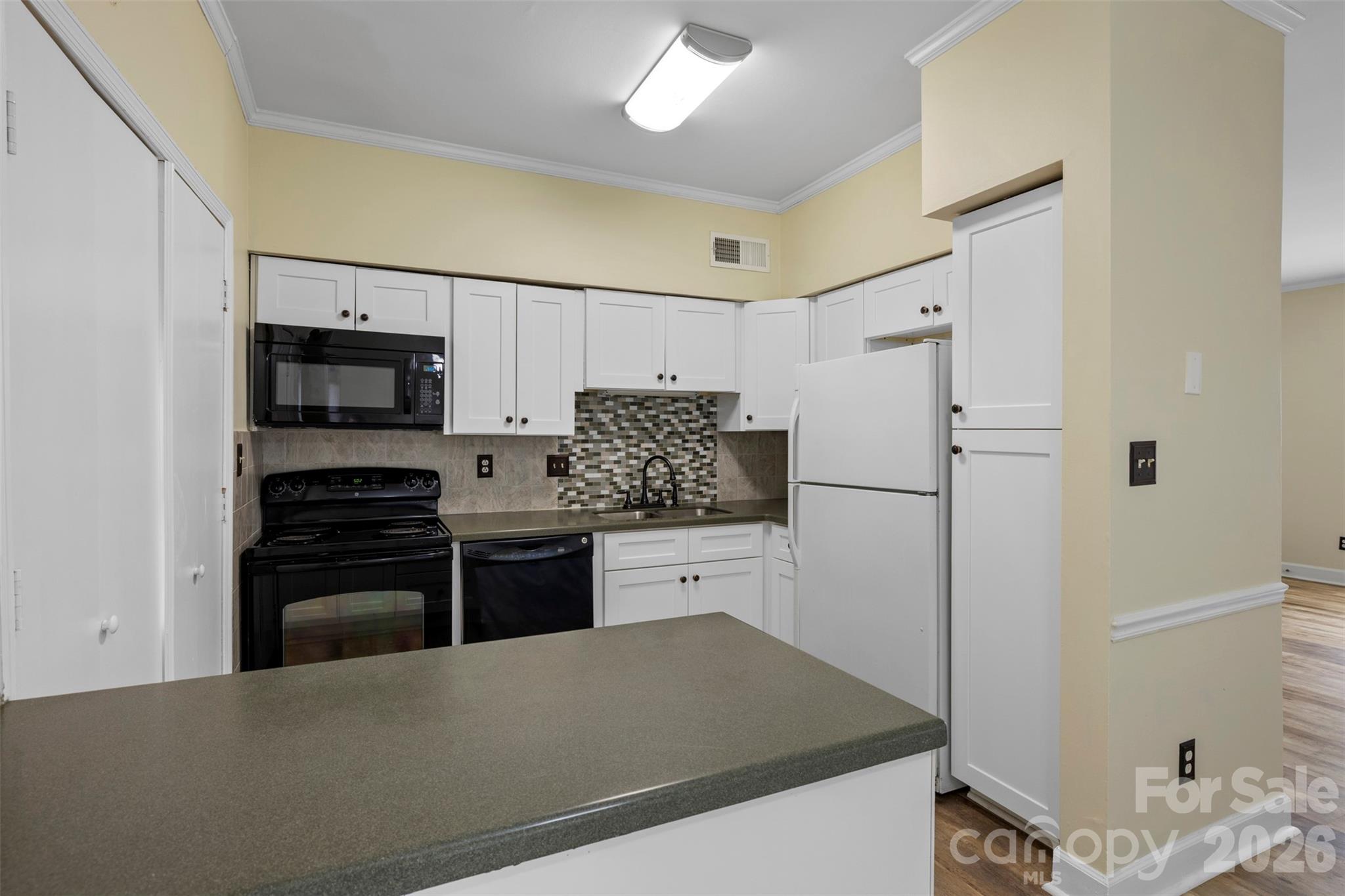 Photo 5 of 5925 Quail Hollow RoadB, Charlotte, NC