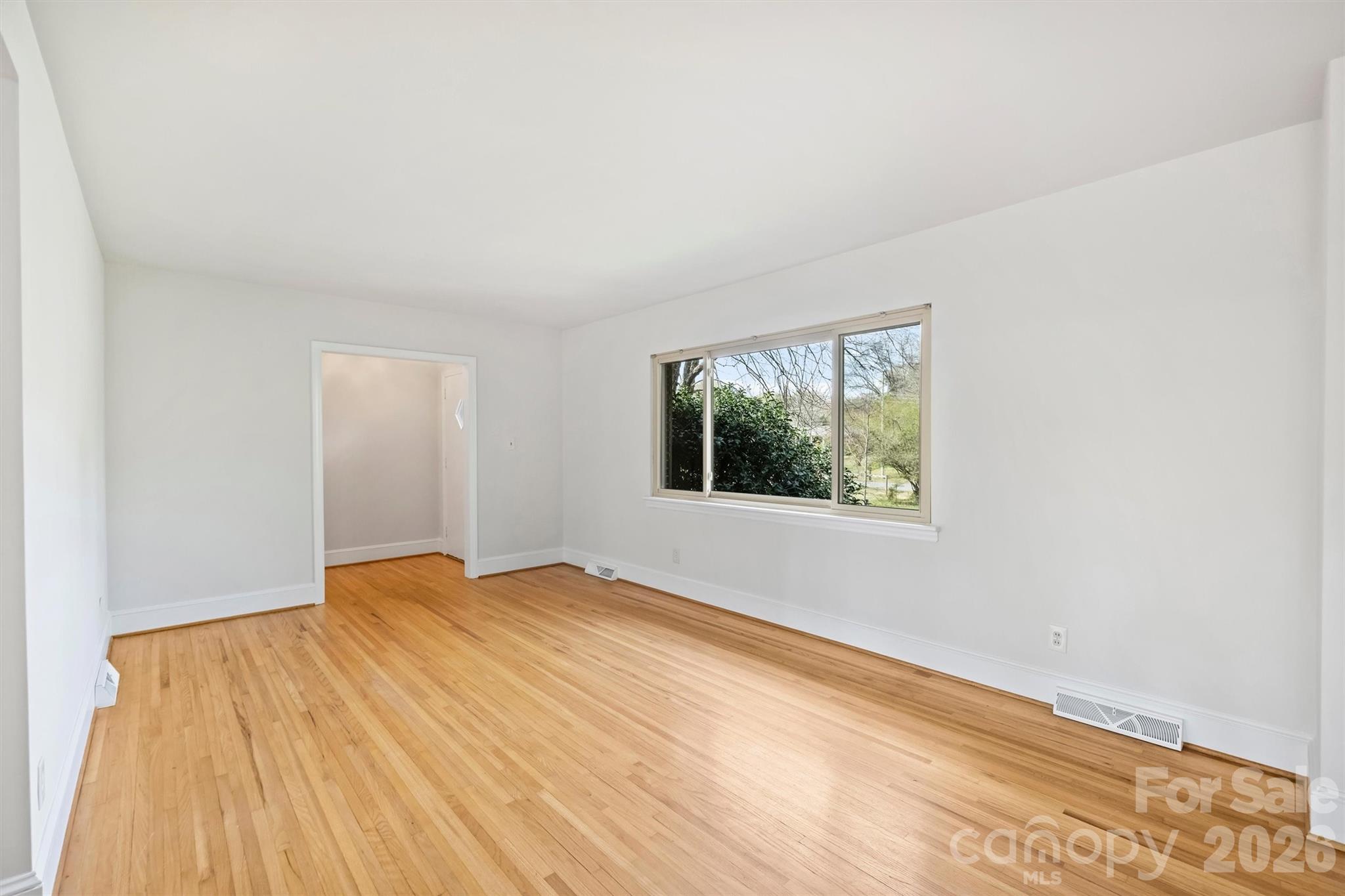 Photo 3 of 9436 Glen Brook Drive, Charlotte, NC