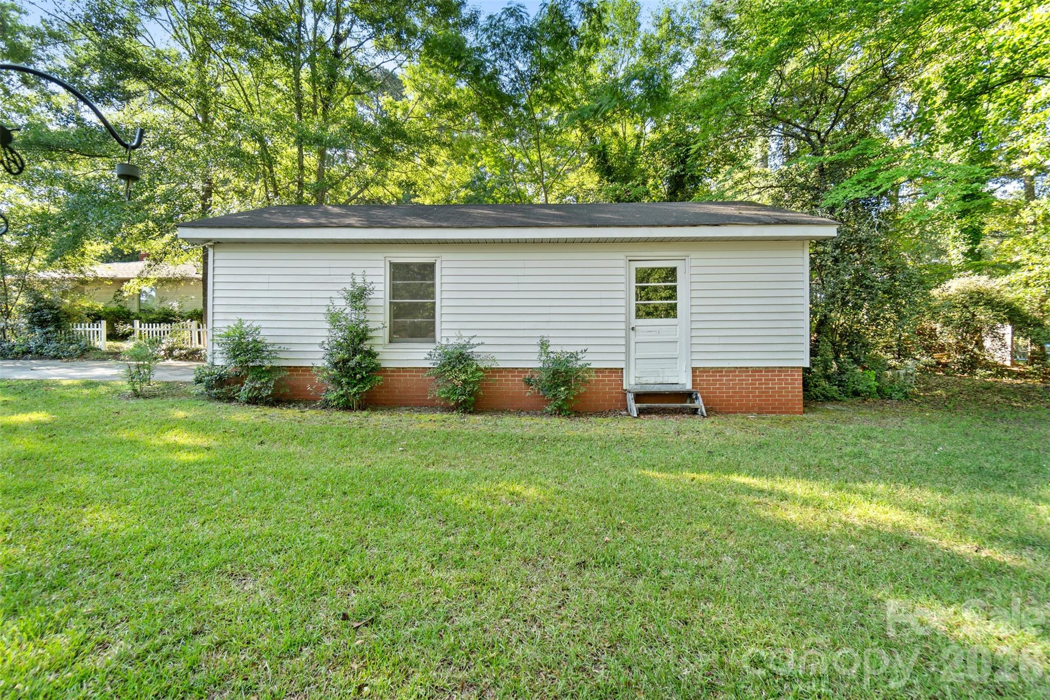 1404 Berry Street, Wadesboro, NC - photo 8 of 37