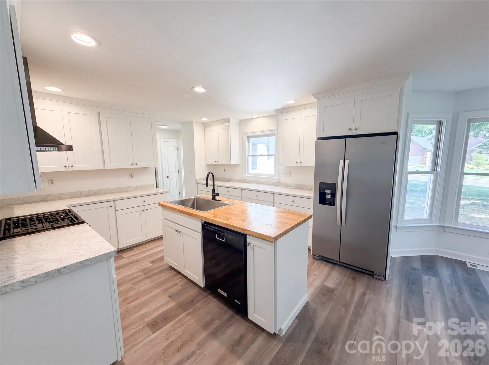 103 Hampshire Court, Salisbury, NC - photo 2 of 22