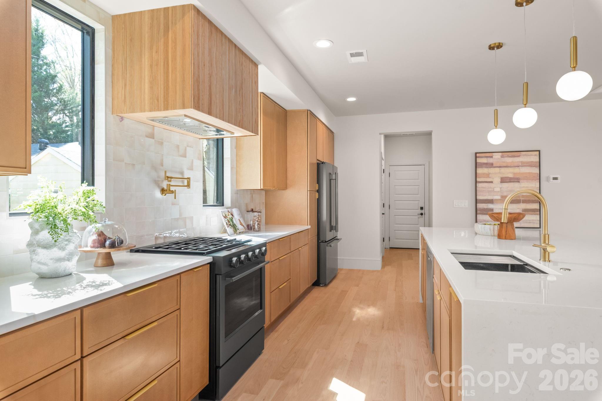 Photo 11 of 1814 Logie Avenue, Charlotte, NC