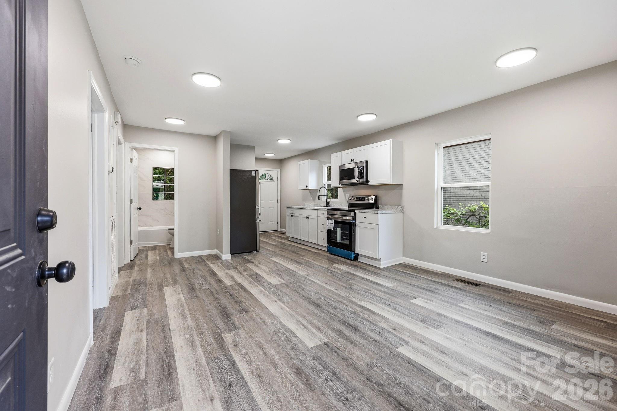 Photo 2 of 1829 Taylor Avenue, Charlotte, NC