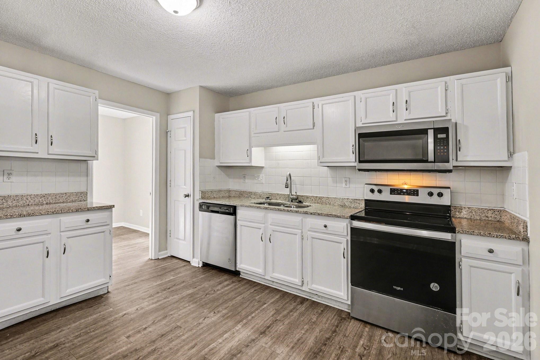 Photo 6 of 5932 Scots Bluff Drive, Charlotte, NC