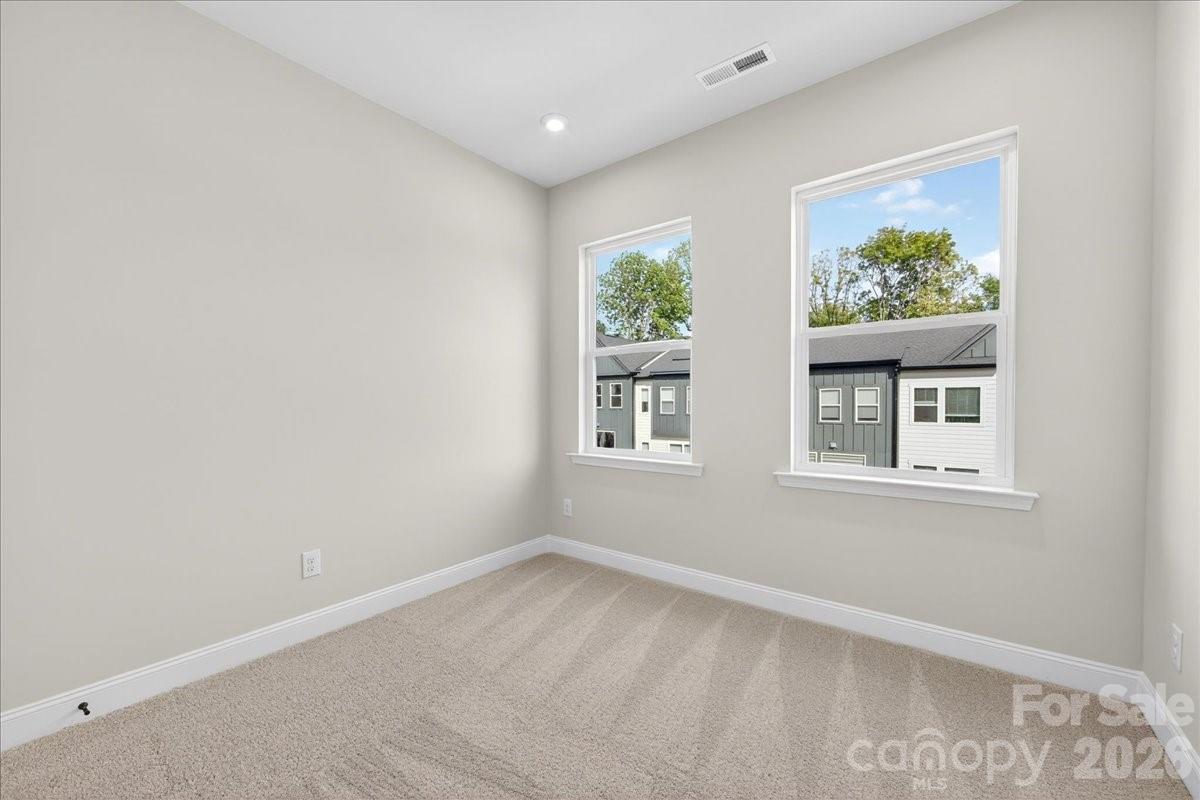Photo 32 of 7929 Cedarsmith Court, Charlotte, NC