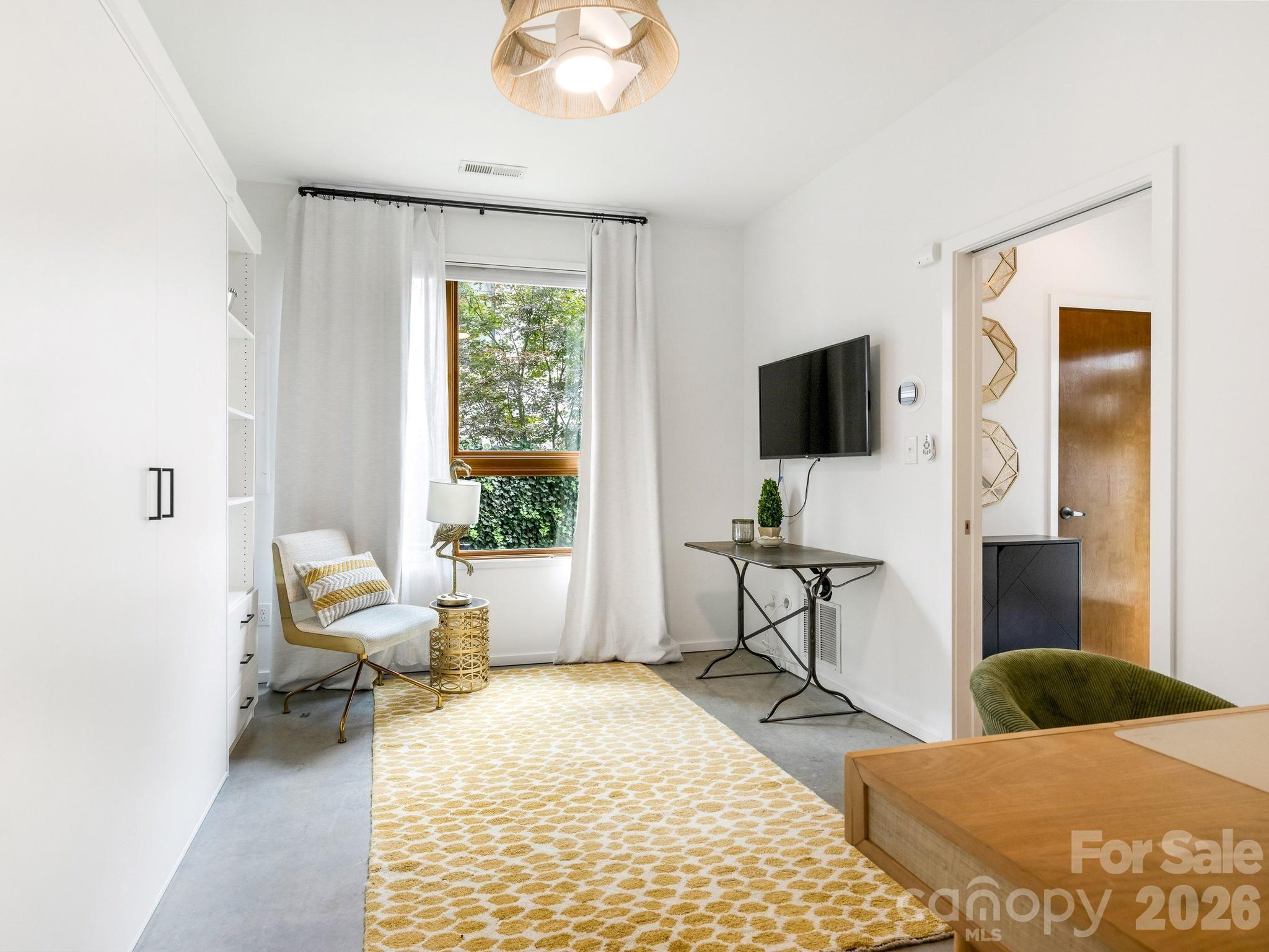 Photo 5 of 915 Westbrook Drive, Charlotte, NC