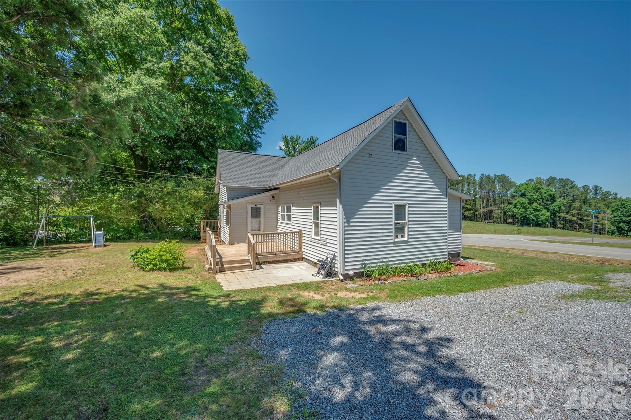 288 Middle Street, Ellenboro, NC - photo 6 of 38