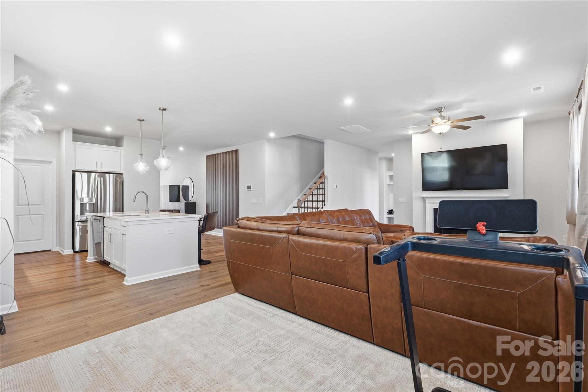 Photo 6 of 4011 Vista Pine Drive, Charlotte, NC