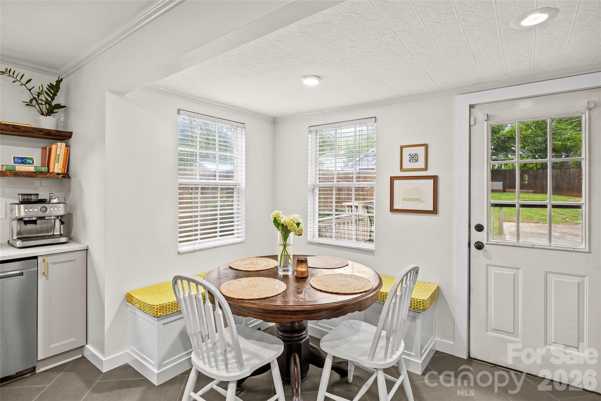 Photo 11 of 3225 Commonwealth Avenue, Charlotte, NC