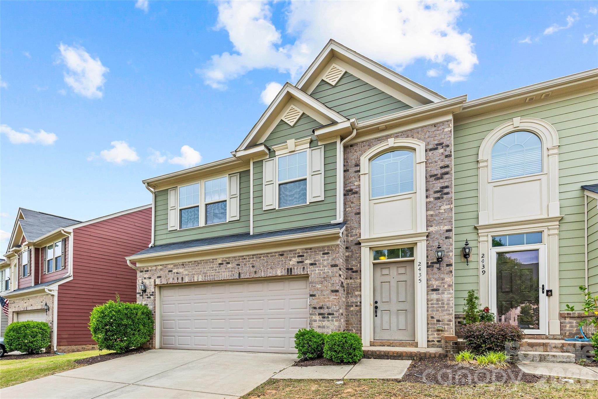 2435 Alyssa Lane, Charlotte, NC - photo 2 of 43