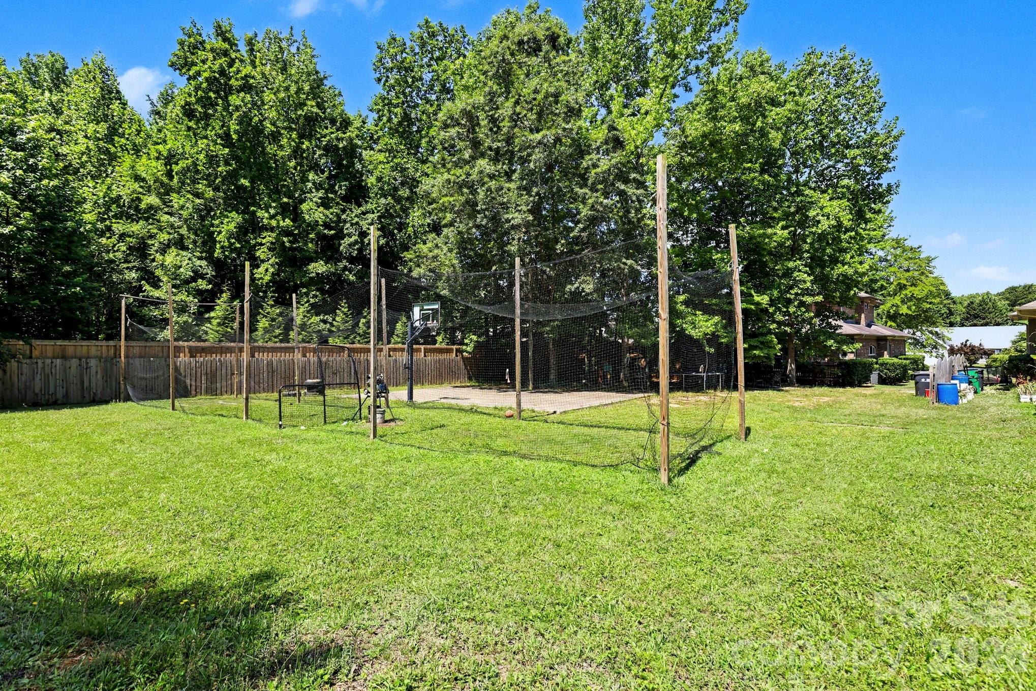 Photo 39 of 10130 Fairlea Drive, Charlotte, NC