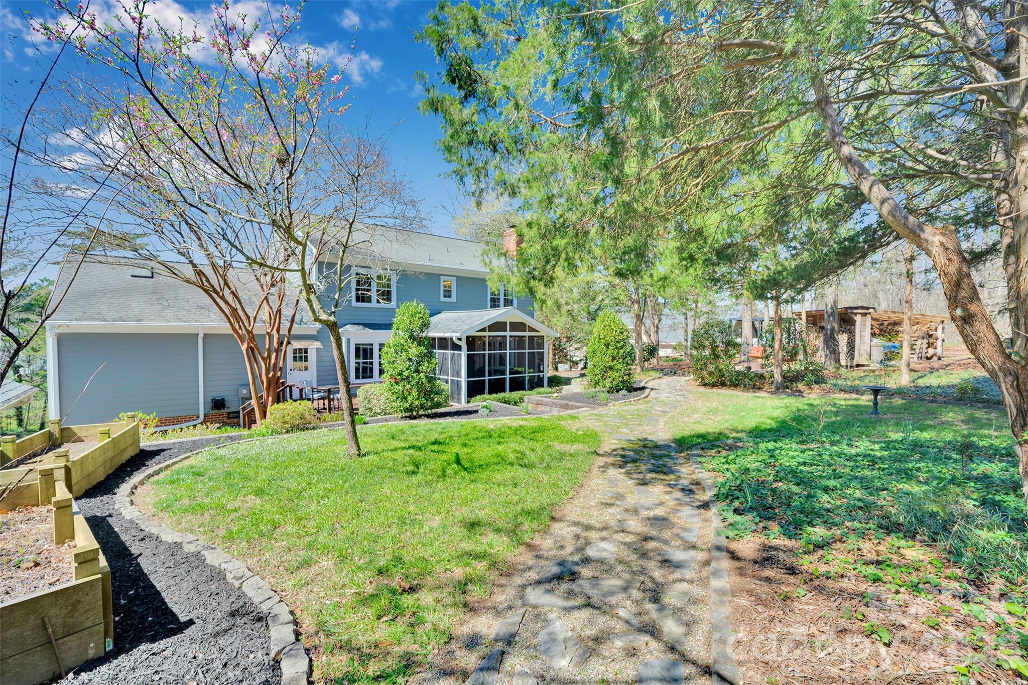 Photo 41 of 421 Sardis Lane, Charlotte, NC