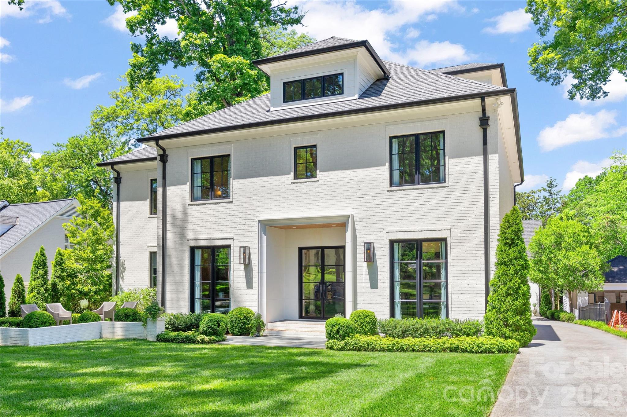 700 Cherokee Road, Charlotte, NC - photo 2 of 49