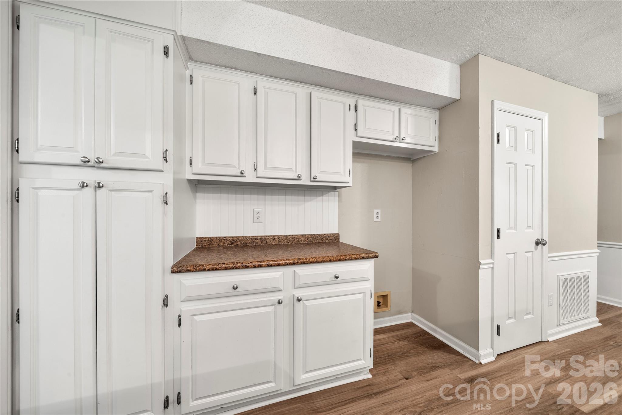 Home for sale at 628 Bellows Lane, Charlotte, NC — photo 14 of 43