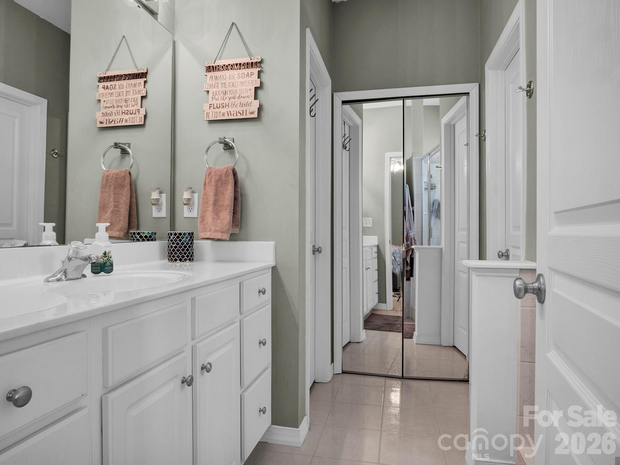 8444 Brookings Drive, Charlotte, NC - photo 31 of 43