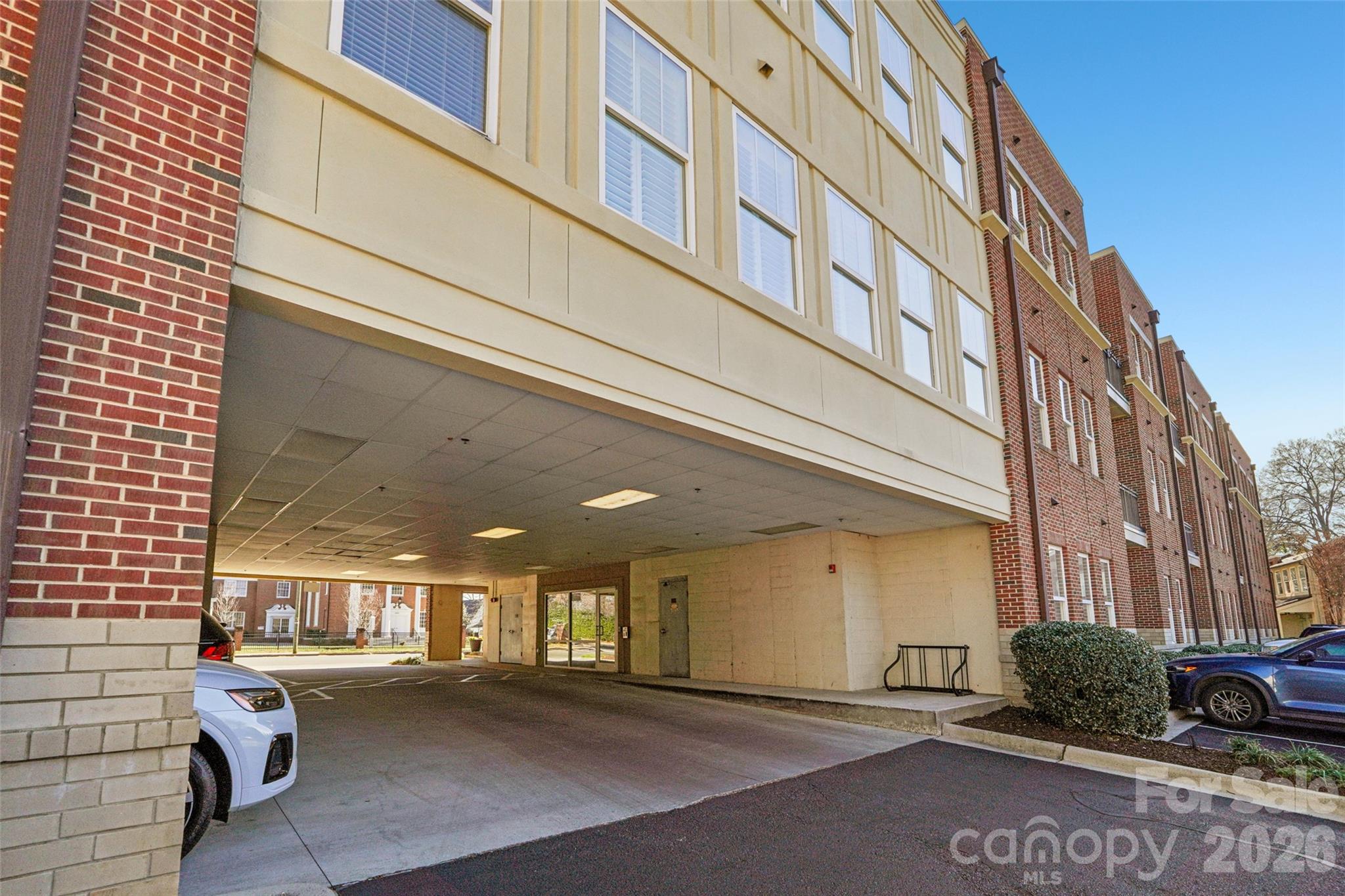 Photo 24 of 2952 Selwyn Avenue203, Charlotte, NC