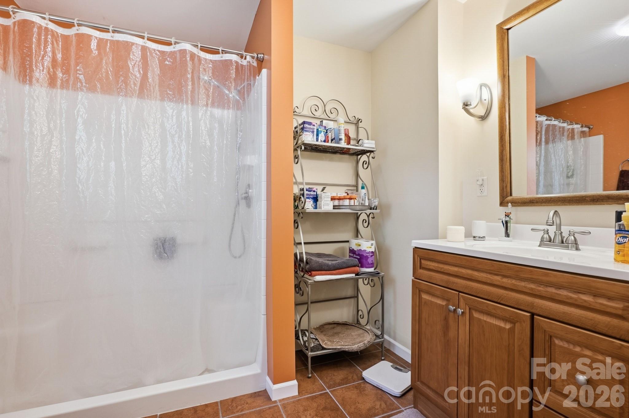 4323 Creemore Drive, Charlotte, NC - photo 16 of 34