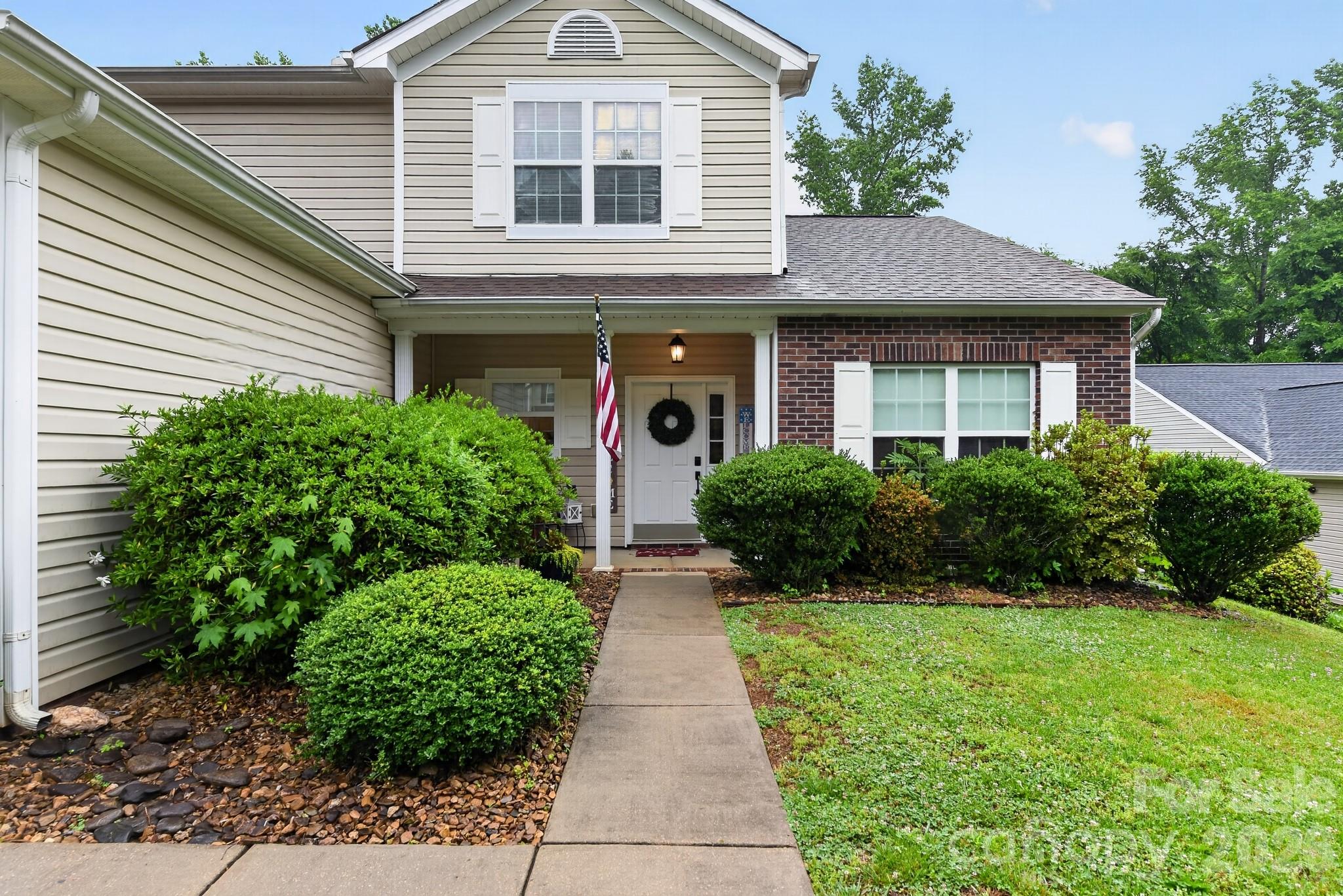 Photo 3 of 714 Rocky Grove Glen, York, SC